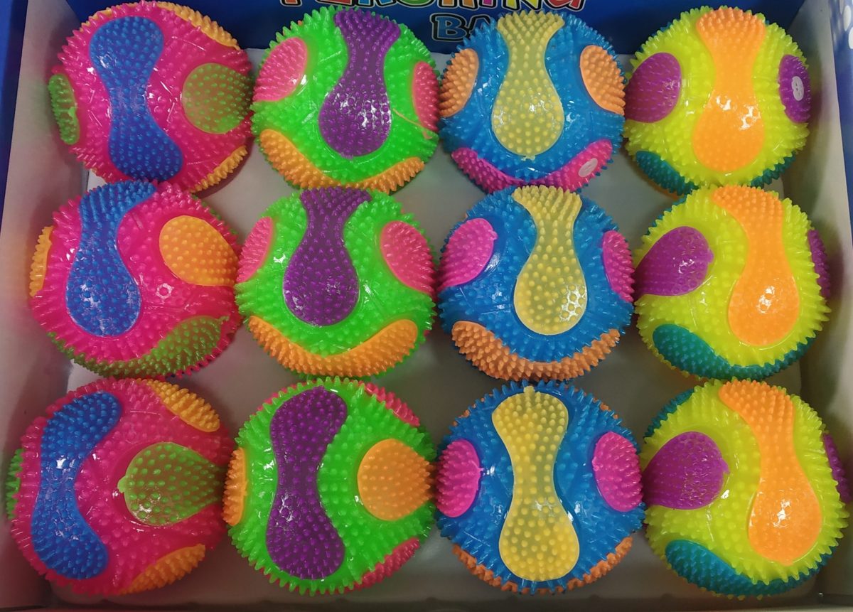 FLASHING LIGHT-UP BALL